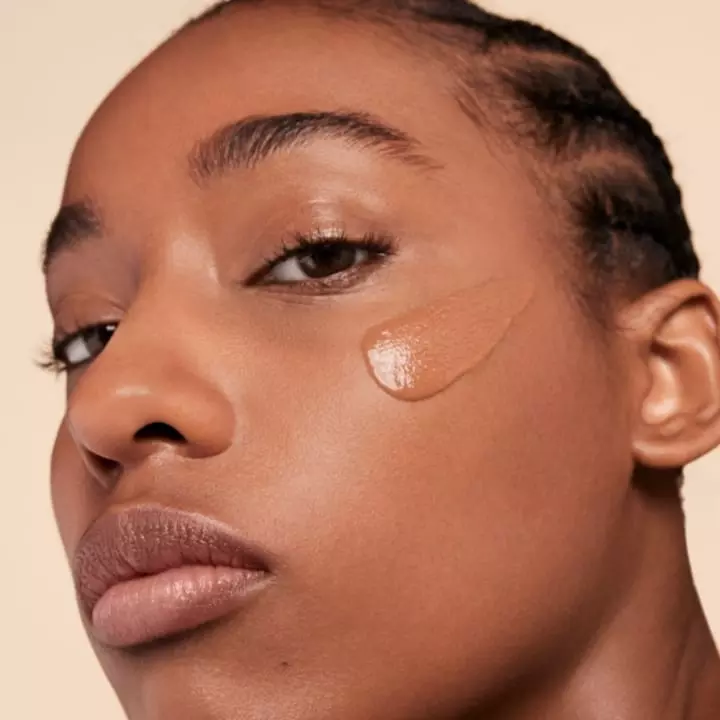 All Hours de YVES SAINT LAURENT - Fond de Teint Mat Lumineux 24h* Haute ...