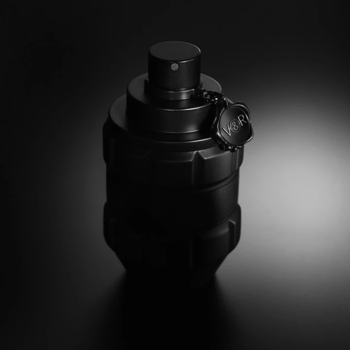 Spicebomb Dark Leather de VIKTOR&ROLF - Eau de Parfum Enigmatique et ...